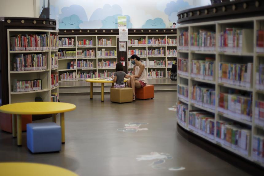 How a child’s brain works when reading printed story books v animated ...