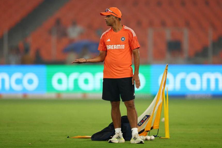 Dravid gets extension as India cricket coach despite World Cup ...
