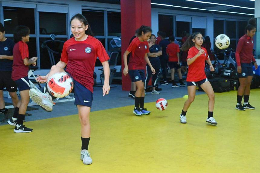Raeka Ee looking to make Lionesses debut after switching from netball ...