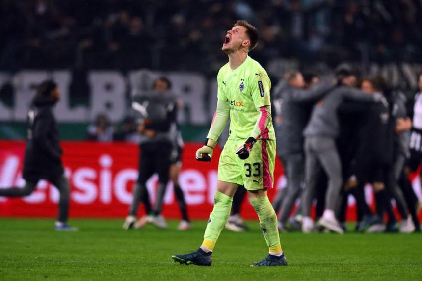 Gladbach score last-gasp extra time winner to beat Wolfsburg in German ...