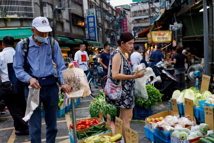 High inflation for Taiwan’s poorest poses election risk for DPP | The ...