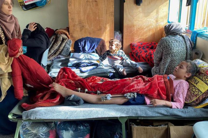 Gaza children sleep hungry and wake hungry in Rafah camp | The Straits ...