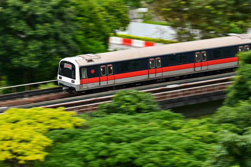 SMRT to extend selected train, bus services on Christmas Eve and New ...