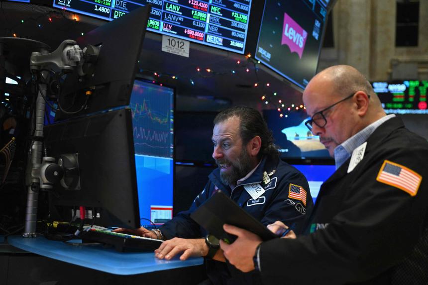 US stocks rise again, lifting Dow to fresh record | The Straits Times
