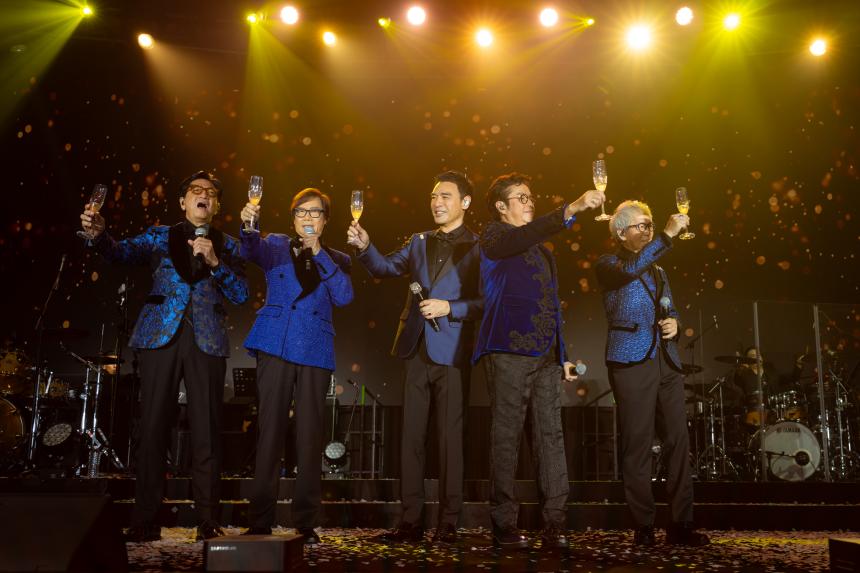 Concert review: The Wynners’ farewell show a winning lookback at 50 ...