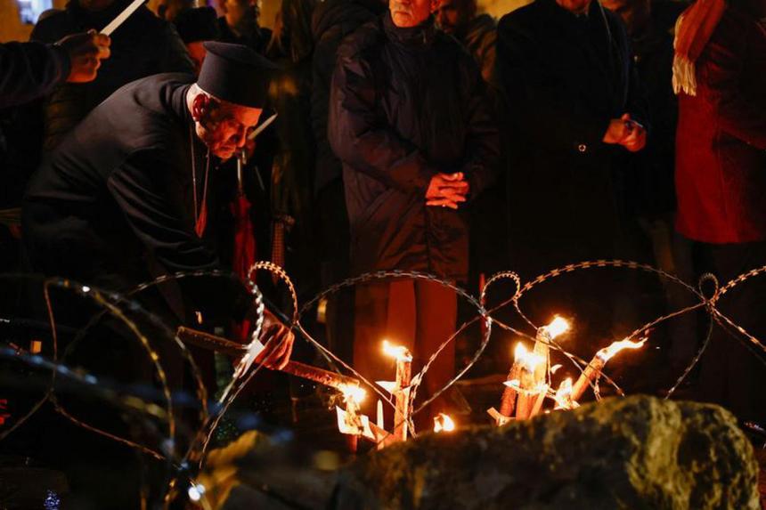 Sombre Bethlehem marks Christmas with vigil as bombs rain on Gaza | The ...