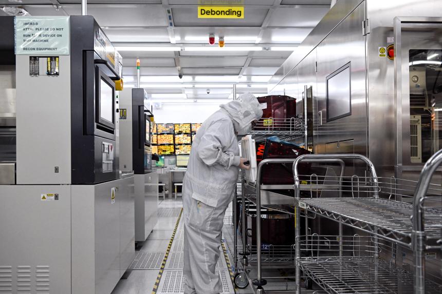 Singapore factory output rises 1% in November, missing forecasts | The ...