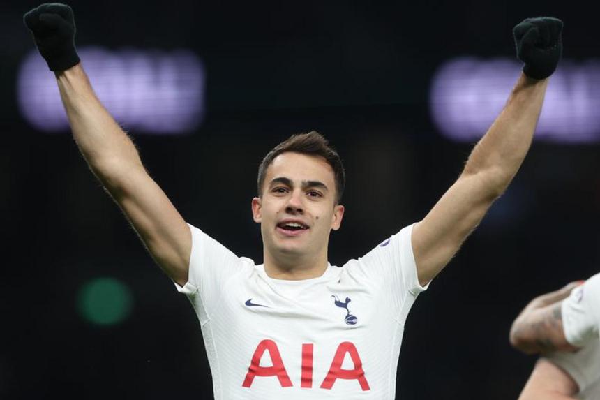 Reguilon returns to Spurs from Man United loan spell | The Straits Times