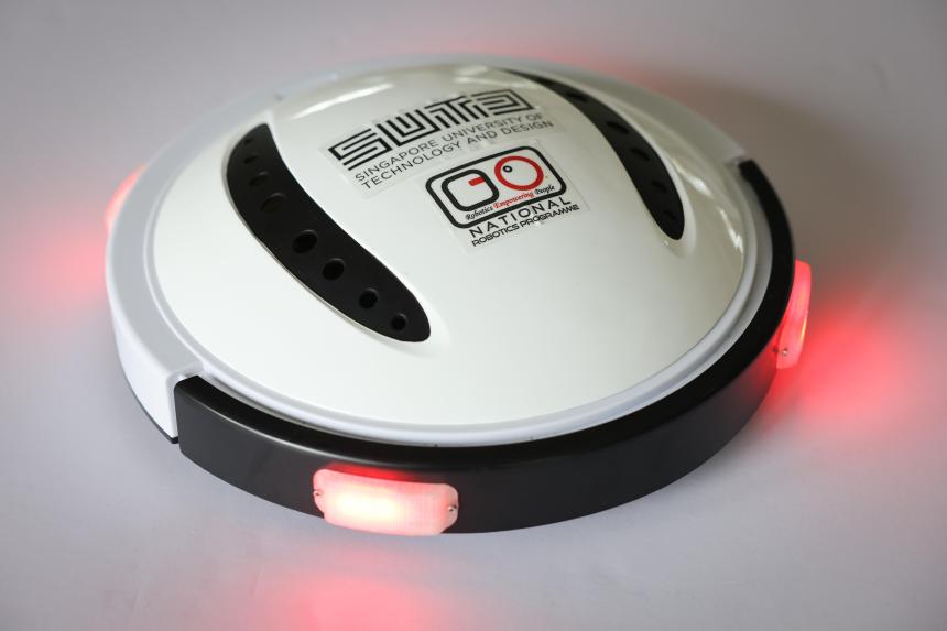 Robots in pest control: Spotting rats, repelling snakes | The Straits Times