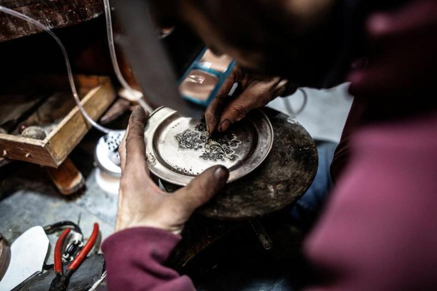 Once bustling Jerusalem 'like a desert' says Palestinian shopkeeper ...