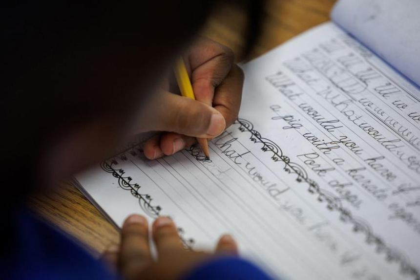Shunned in computer age, cursive makes a comeback in California | The ...
