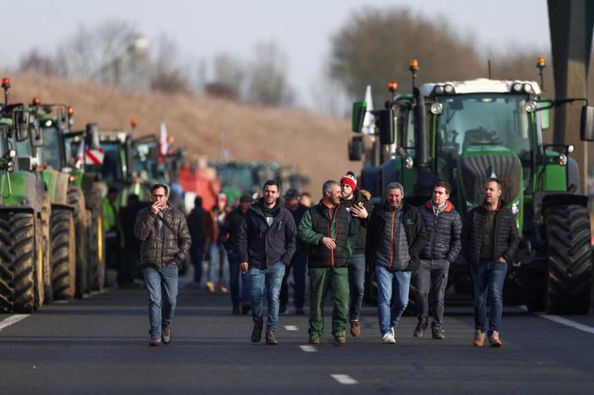 Explainer-Why are French farmers protesting? | The Straits Times