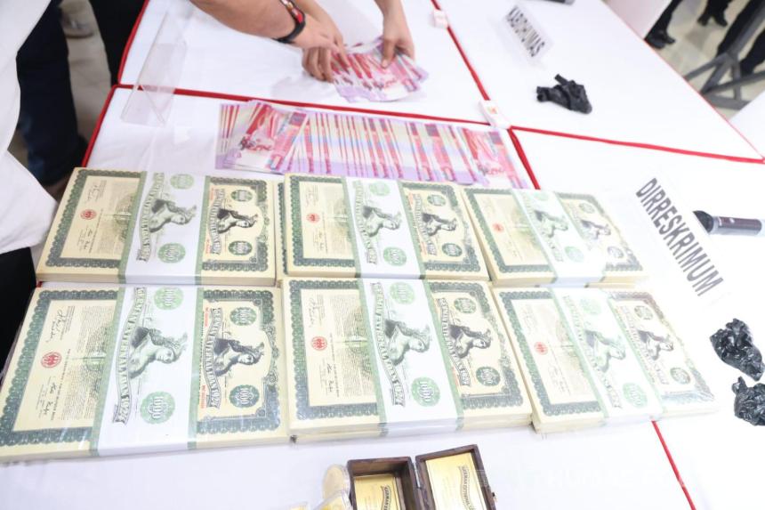 Fake currency syndicate that makes $10,000 notes busted by Singapore ...