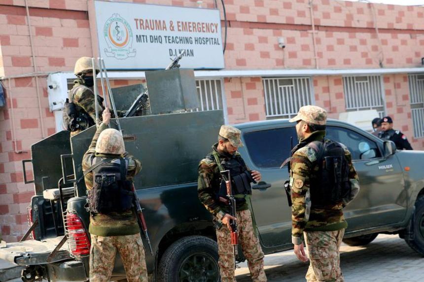 At least 10 killed in militant attack on Pakistan police station | The ...