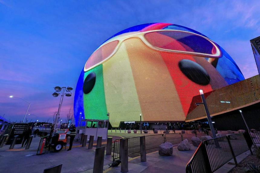 Wonder or eyesore? The $3.1b Las Vegas orb of light and controversy ...