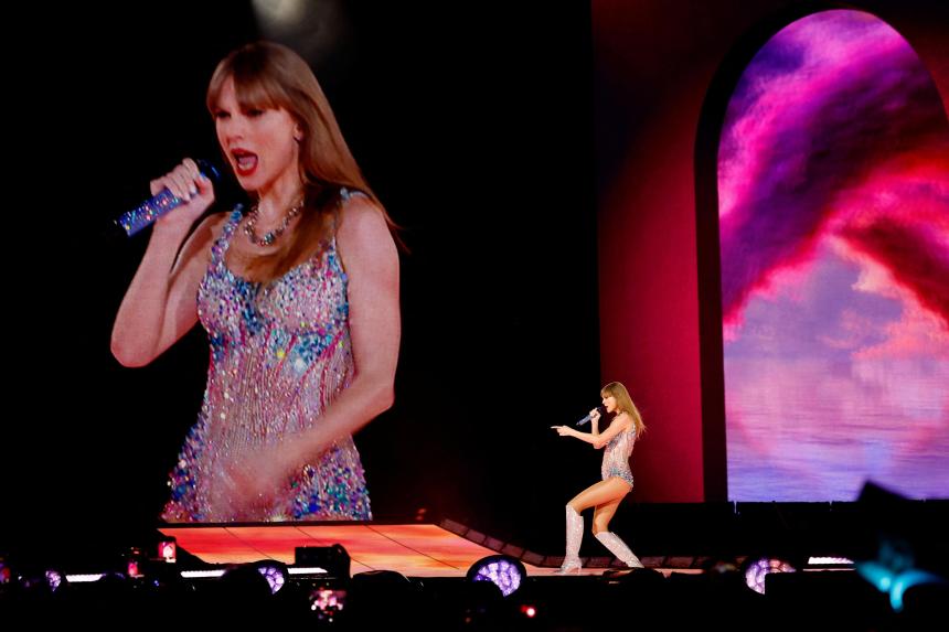 Taylor Swift kicks off Asia tour with $310m Japan impact | The Straits ...