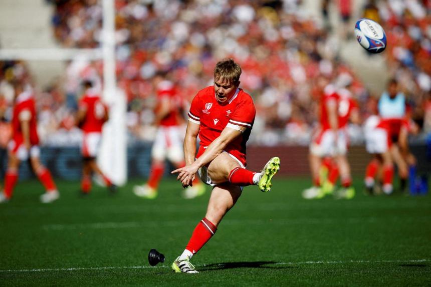 Costelow back at flyhalf for Wales against Ireland | The Straits Times