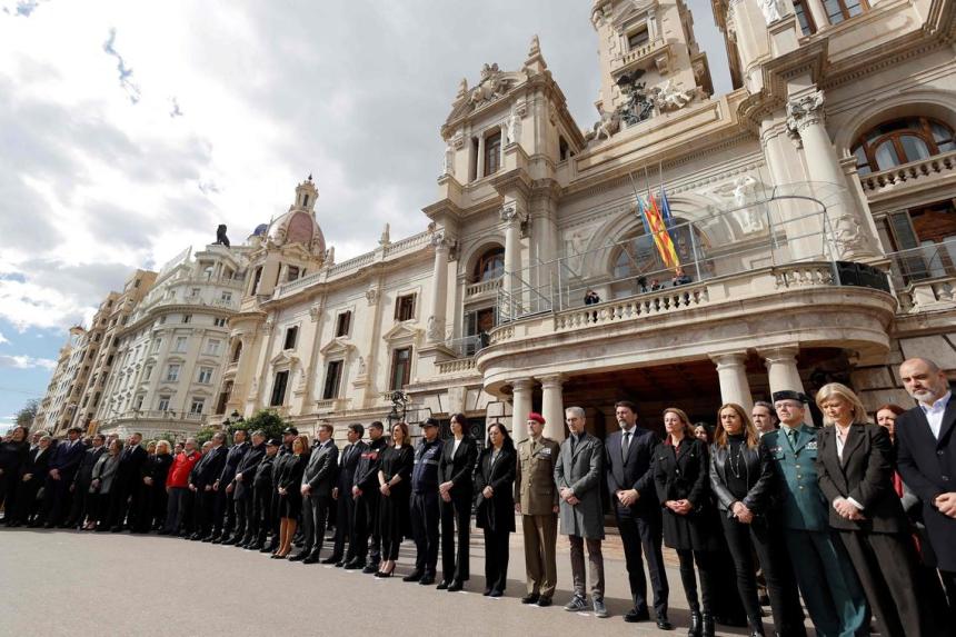 Valencia mourns tower block fire victims as death toll rises to 10 ...