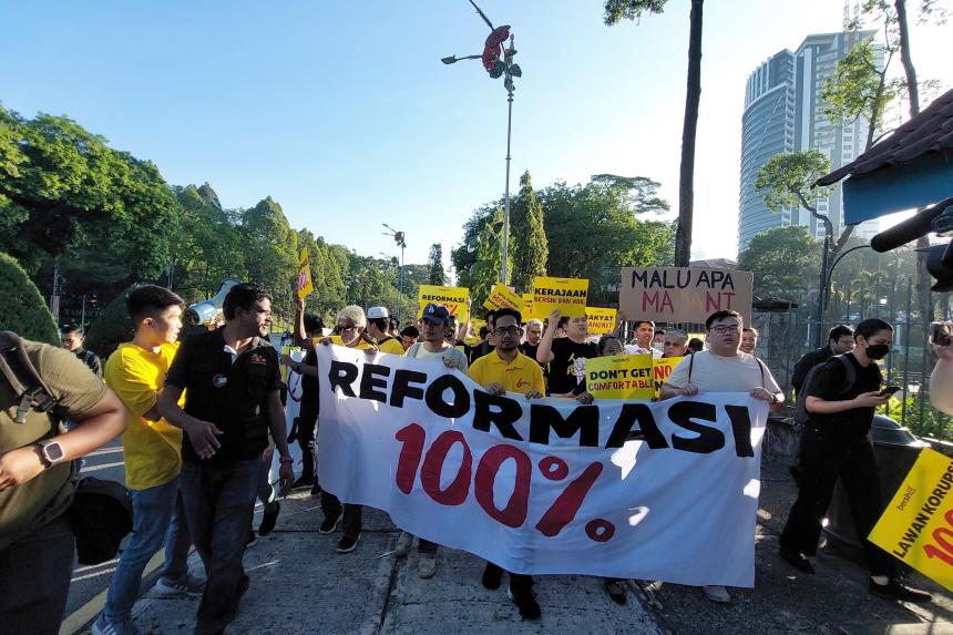 Malaysian NGOs march to demand that Anwar government implement promised reforms | The Straits Times