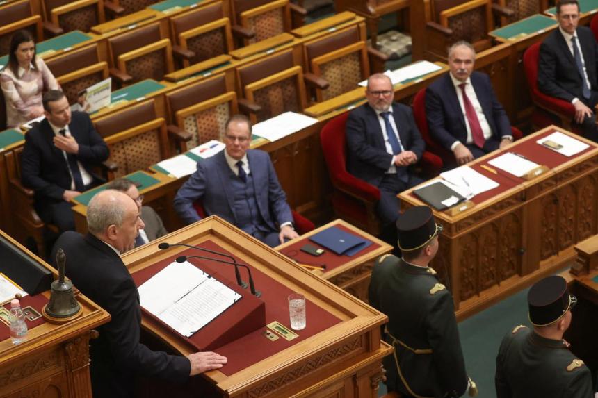 Hungarian parliament elects top court chief as new president | The ...