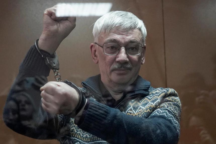 Jail sentence on Russia activist Orlov 'politically motivated', Nobel ...