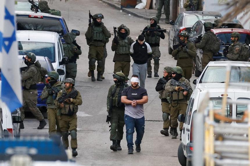 Israel carries out biggest Ramallah raid in years, witnesses say | The ...