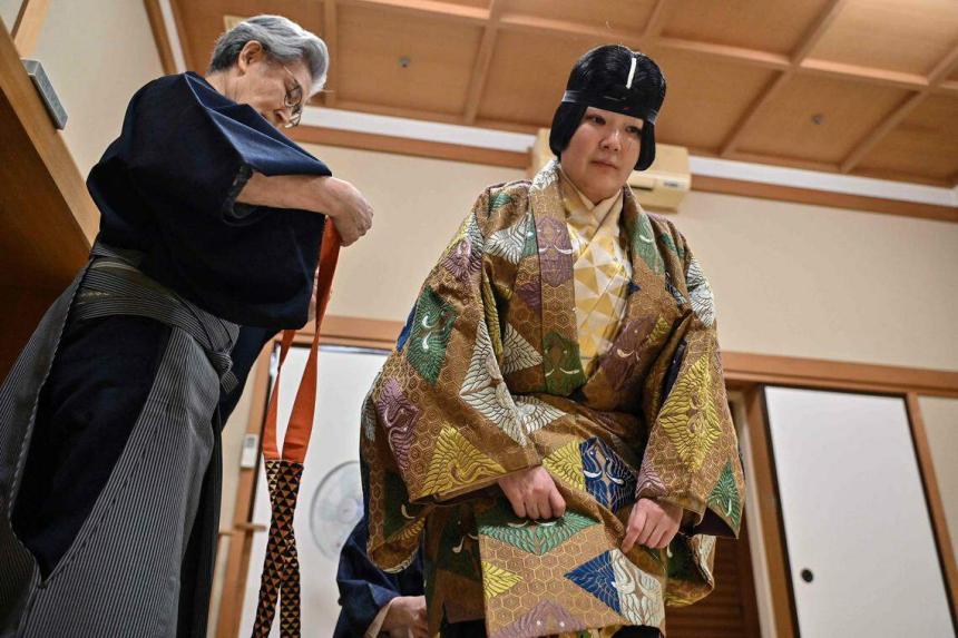 Women break into Japan’s ‘masculine’ Noh theatre | The Straits Times