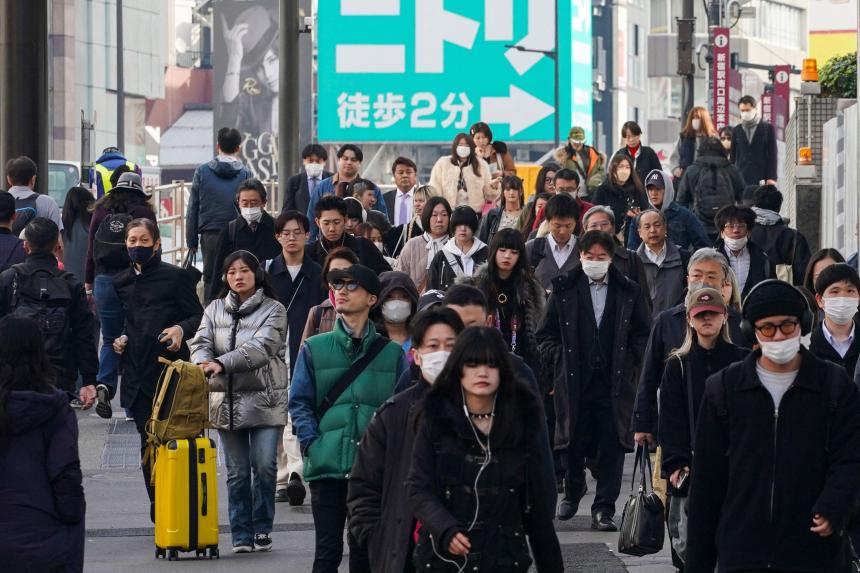 Japan couples sue to end surname law, this time with business backing ...