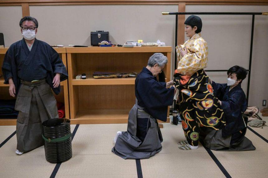 Women break into Japan’s ‘masculine’ Noh theatre | The Straits Times