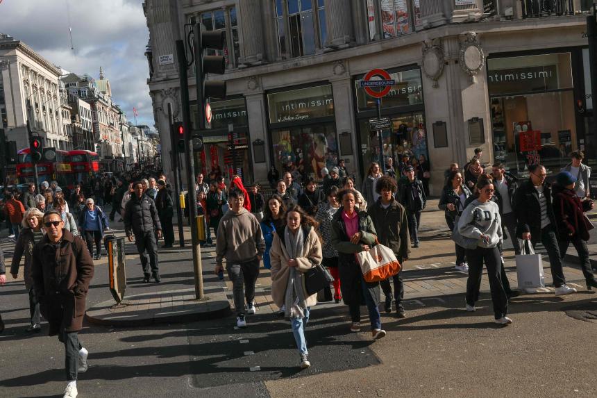 UK economy returns to growth at start of 2024 | The Straits Times