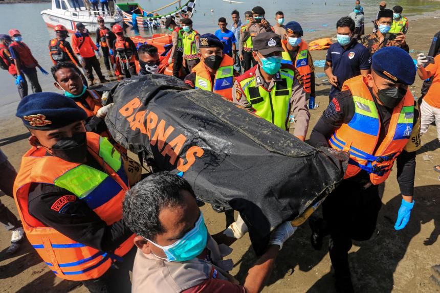 Five Rohingya found dead after Indonesia boat capsize: UN | The Straits ...