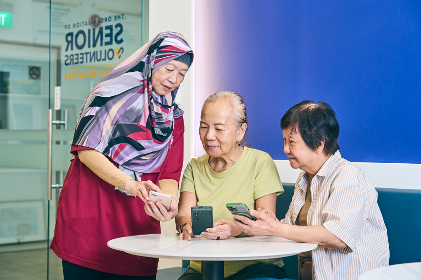 Tech-savvy grandma finds her mission helping other seniors stay safe online | The Straits Times