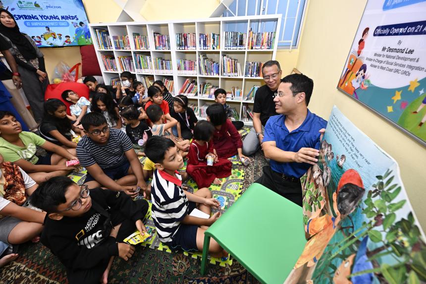 New mini-library in West Coast to encourage love of reading among ...