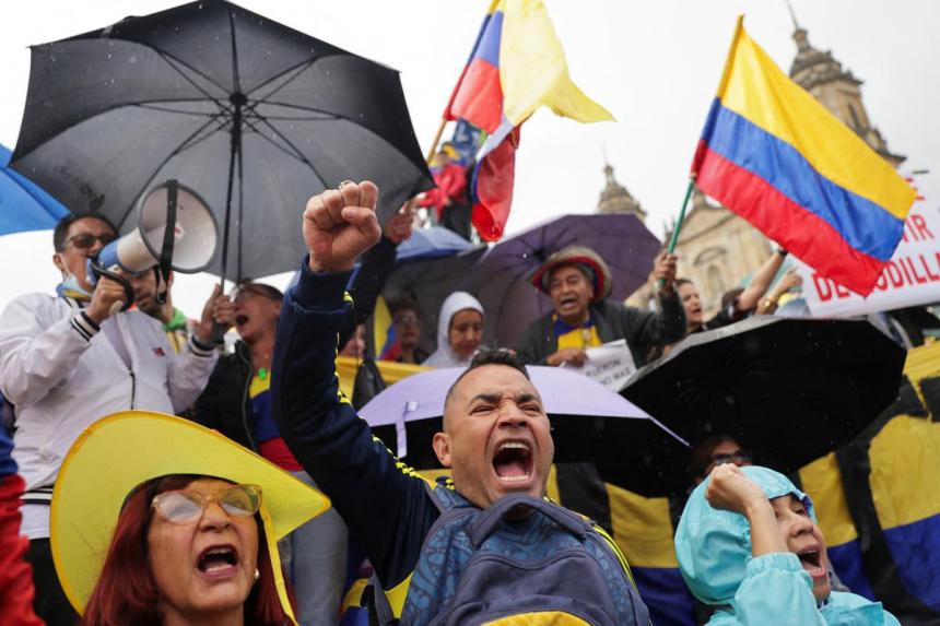 Thousands of Colombians protest Petro's economic, social reforms | The ...