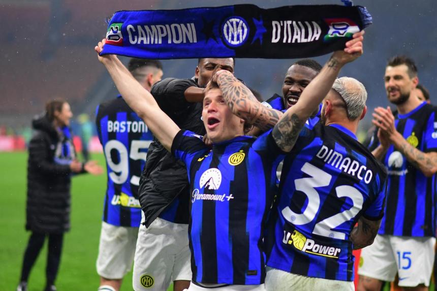Inter Milan secure Serie A title with win over AC Milan | The Straits Times