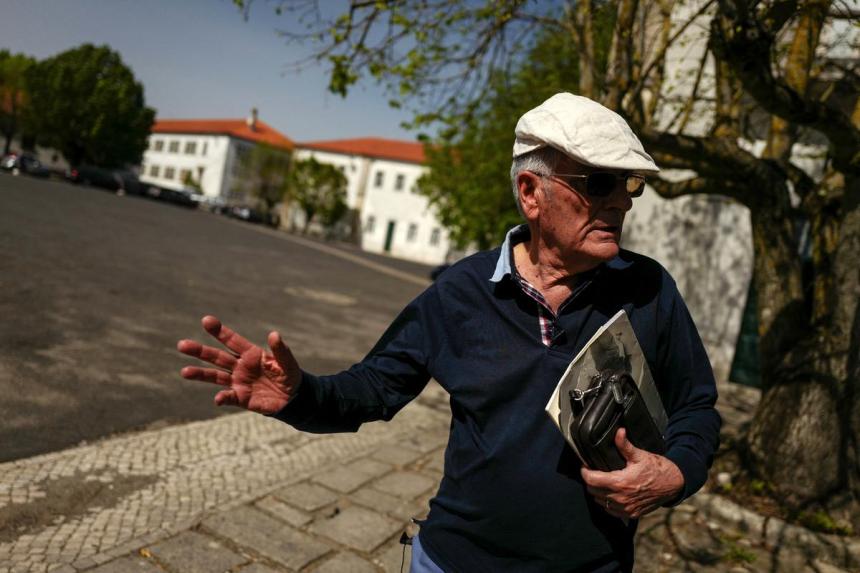 Portugal celebrates democracy anniversary amid far-right surge | The ...
