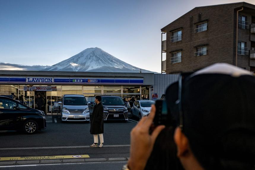 Barrier to block Mount Fuji view in Japan town delayed | The Straits Times