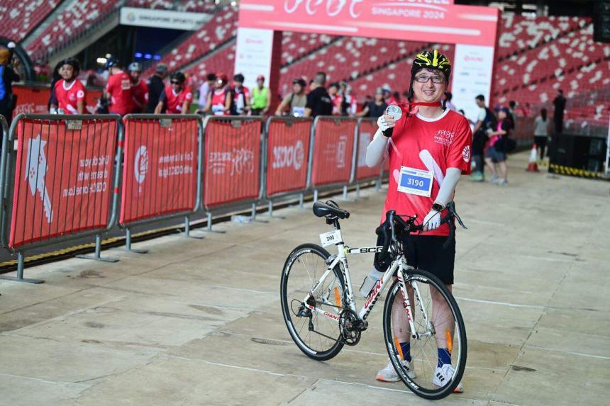OCBC Cycle’s new foldie bike race draws over 1,000 | The Straits Times