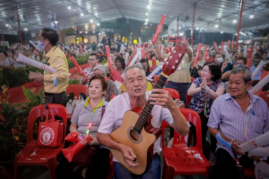 Over 1,000 people turn up to support Prime Minister Lawrence Wong at ...