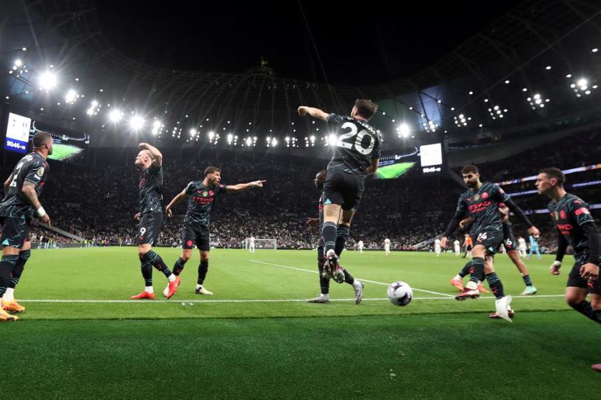 History favours Man City as title race goes to wire | The Straits Times