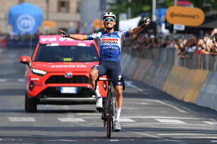 Alaphilippe goes alone to win Giro Stage 12 | The Straits Times