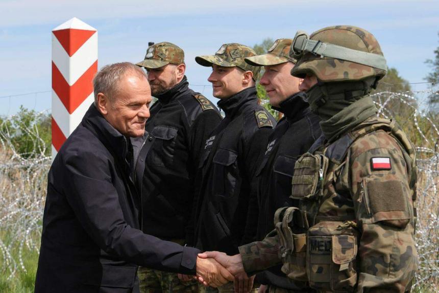 Poland to spend $3b securing eastern border amid Russia, Belarus threat ...