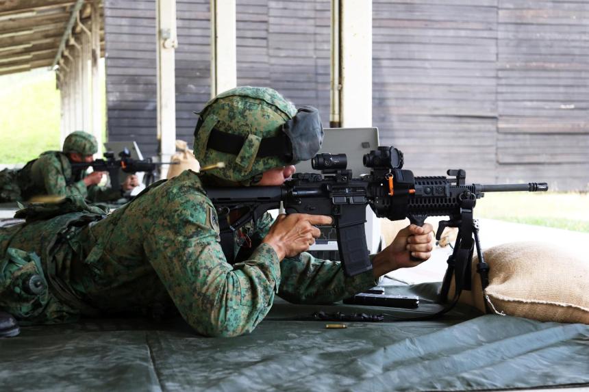 New light machine gun for Singapore Army enters service | The Straits Times