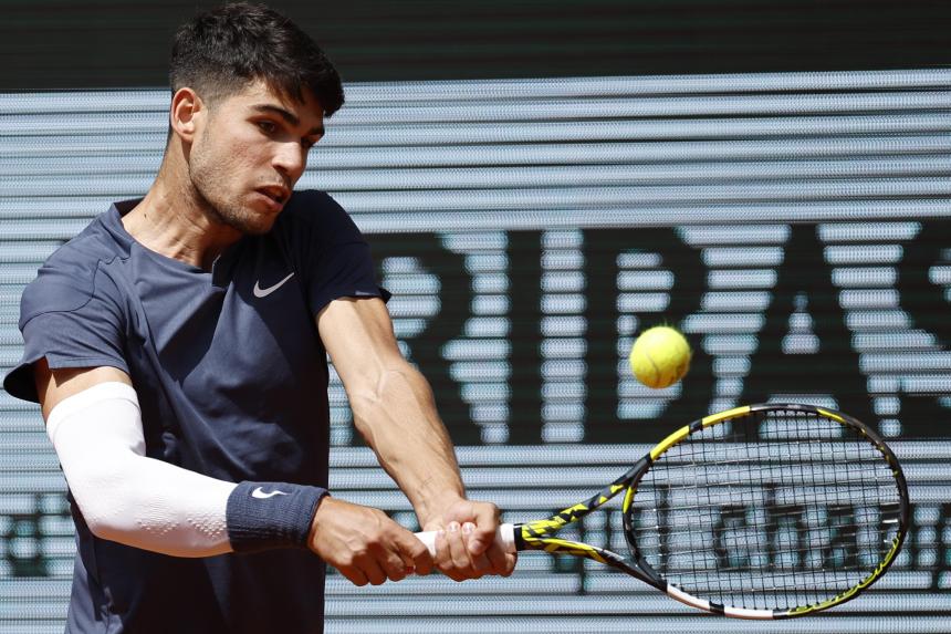 Carlos Alcaraz tames J.J. Wolf at French Open | The Straits Times