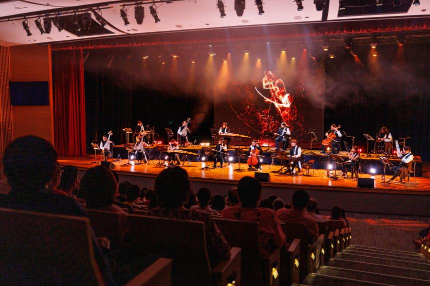 Concert review: Teng Ensemble celebrates 20th anniversary with audio ...