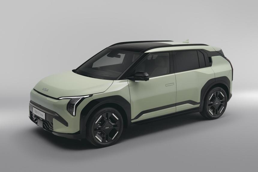 Fast Lane: Kia’s new compact electric SUV, hot hatchbacks at ...