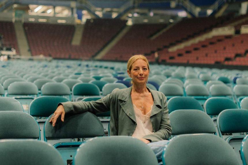 Singer Sarah McLachlan is resurfacing after years away from the ...