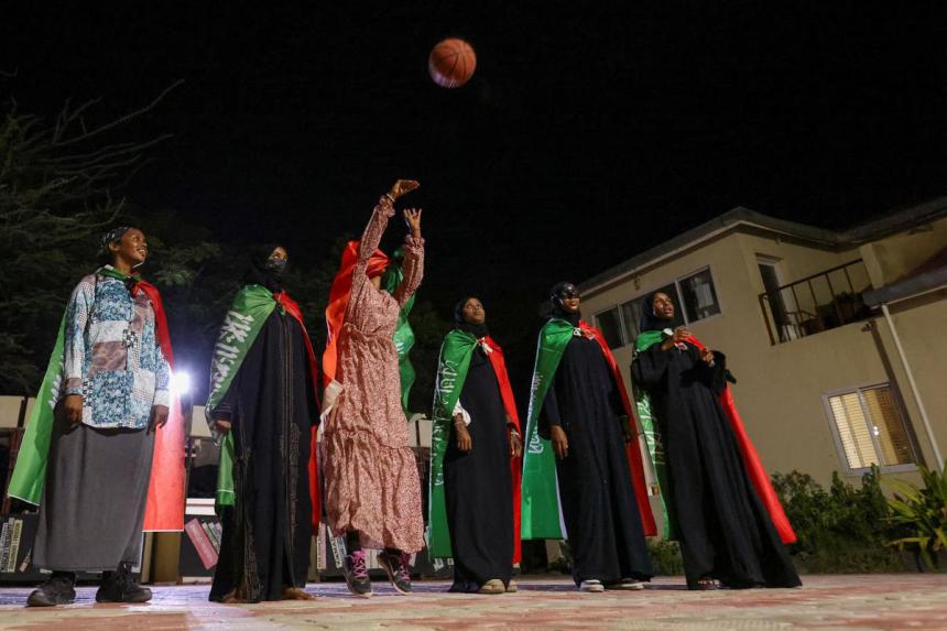 Somaliland's first all-girls basketball team shoot for recognition ...