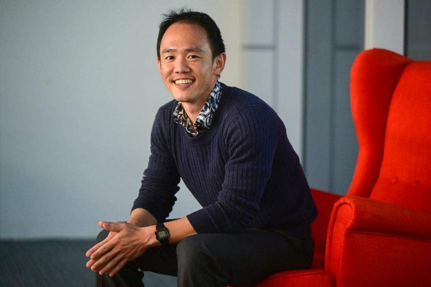 Are young people in S’pore breaking up with dating apps? | The Straits Times