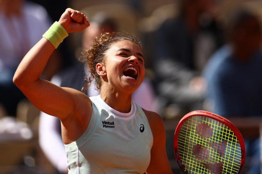 Paolini's perfect day in Paris helped by experienced partner | The ...